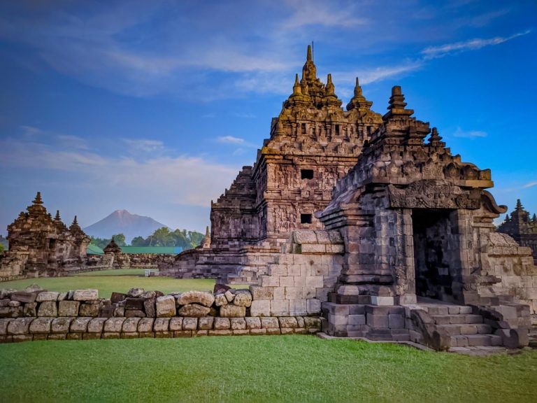 Pesona Candi Kembar Plaosan, Di Dekat Prambanan - Explore Jogja