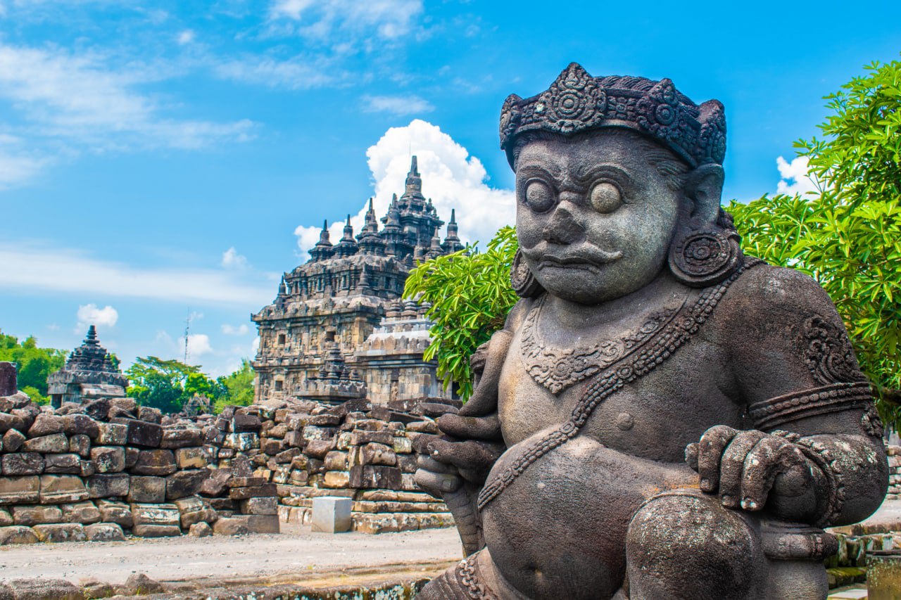 Pesona Candi Kembar Plaosan, Di Dekat Prambanan - Explore Jogja