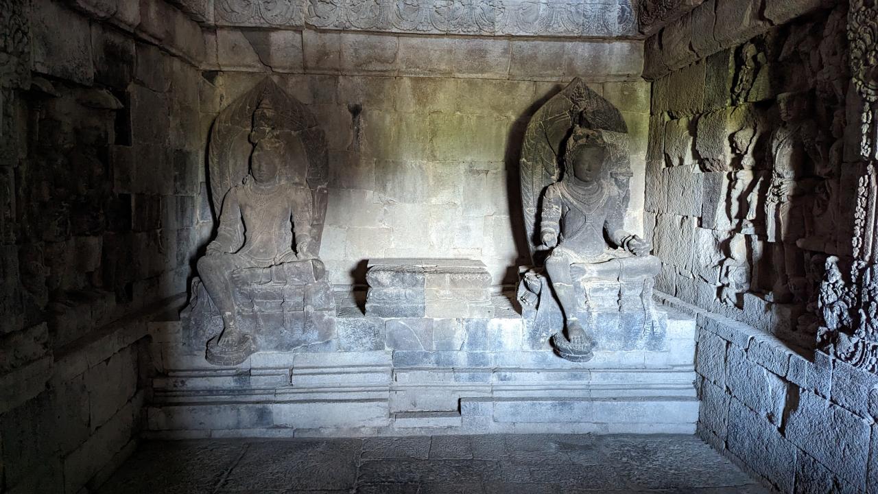 Pesona Candi Kembar Plaosan, Di Dekat Prambanan - Explore Jogja