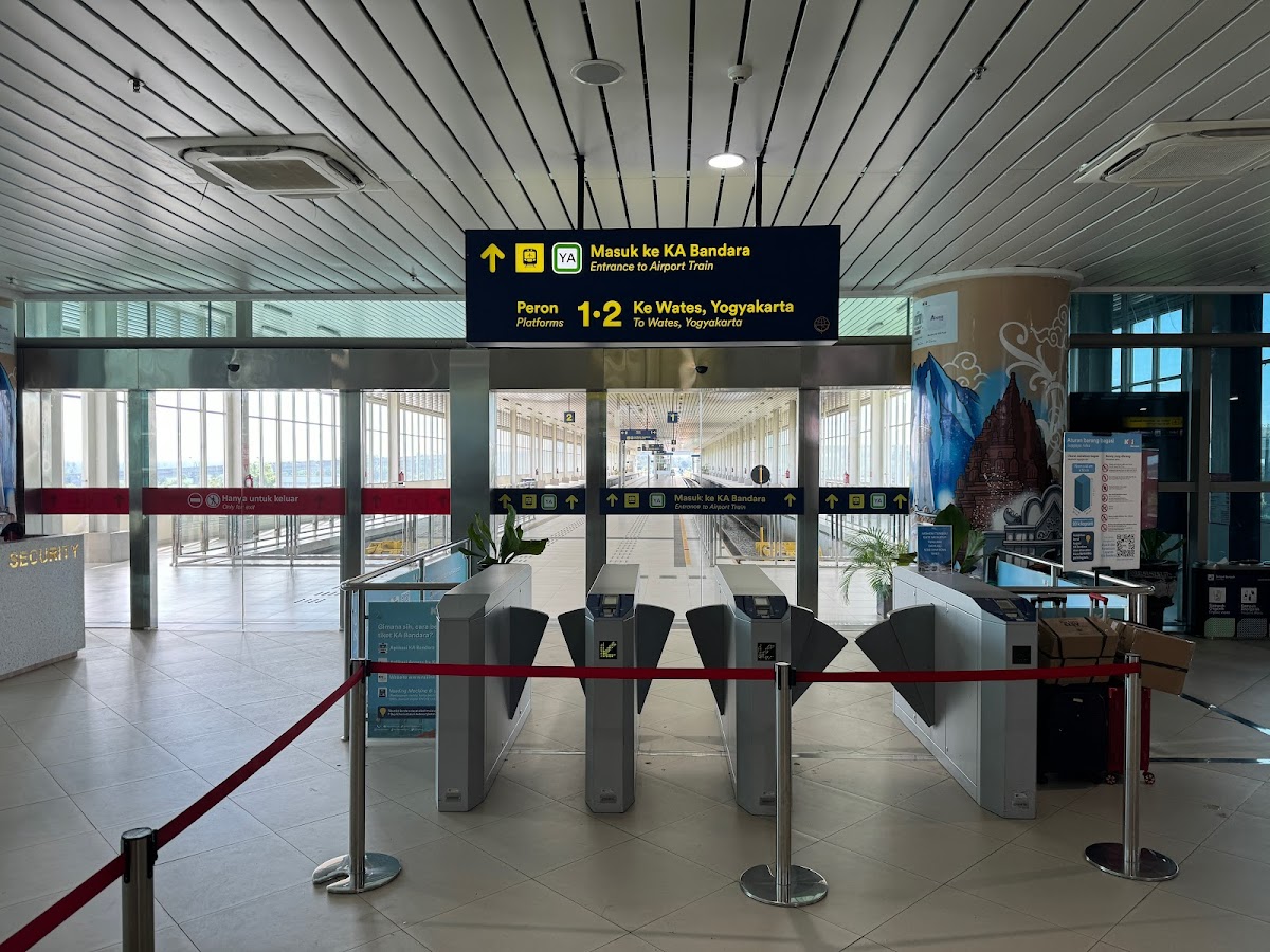 Stasiun Kereta Bandara YIA: Informasi Lengkap Terbaru 2026